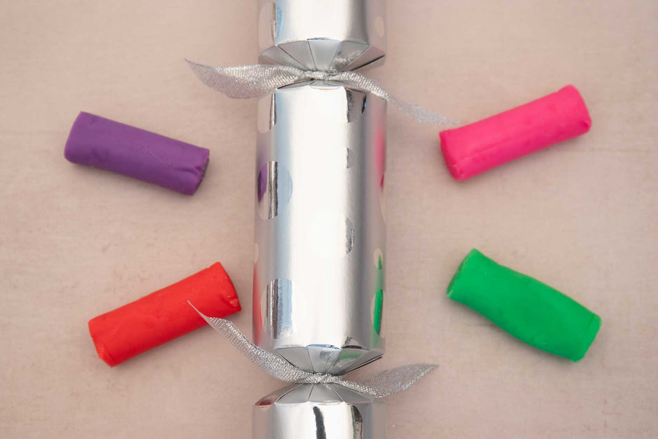 Christmas Crackers with Games – The Kuckoo Company