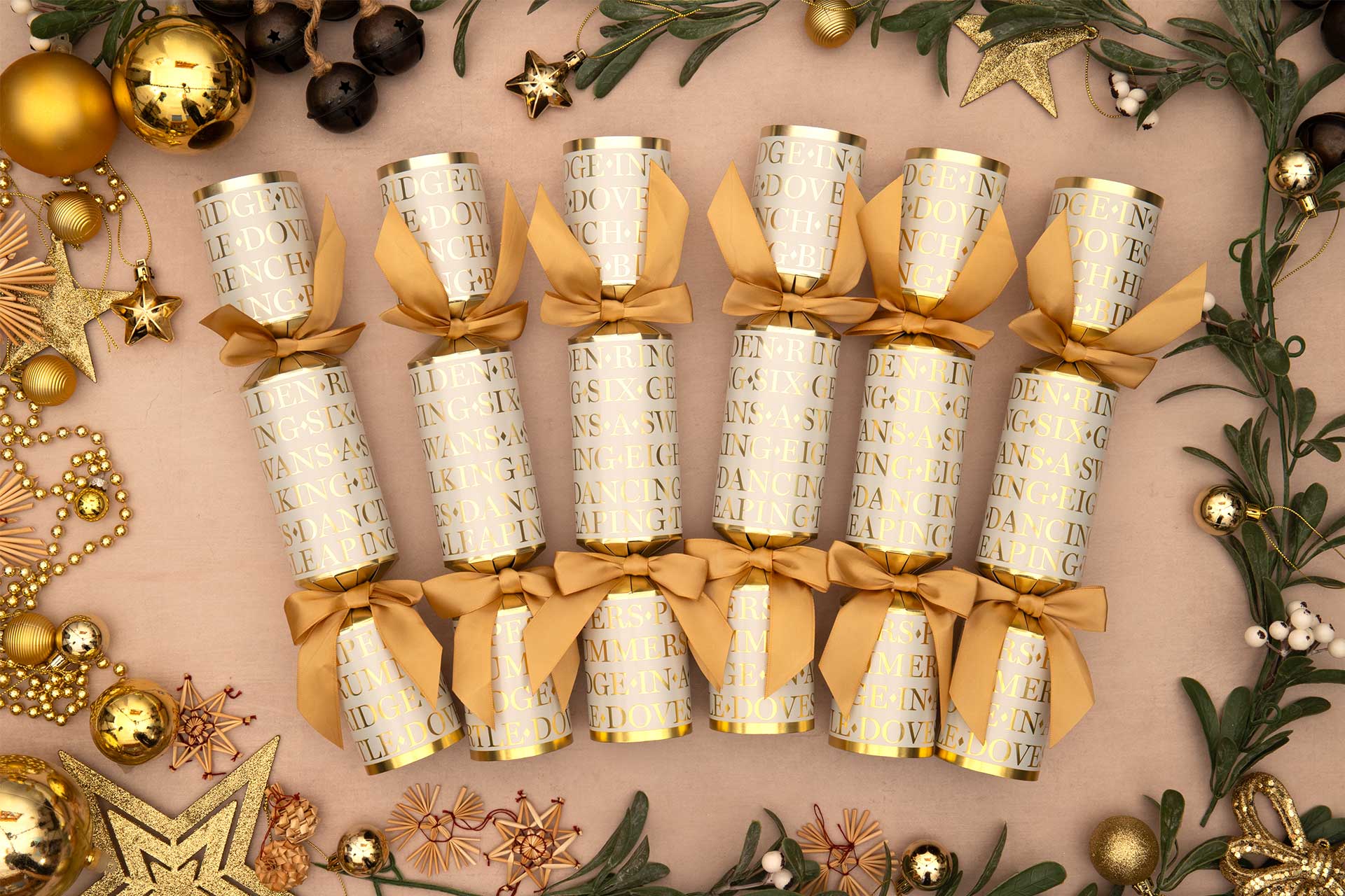 Christmas Games Christmas Crackers (6 x 13-inch Crackers) – The Kuckoo ...