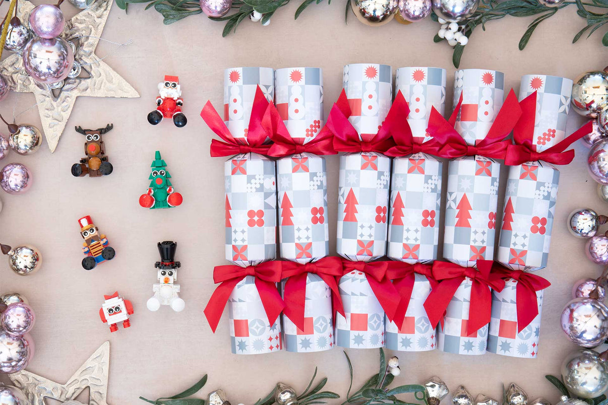 Build and Play Christmas Building Block Christmas Crackers (6 x 13-inc ...